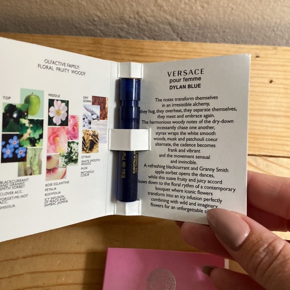 Versace | Makeup | Versace Bright Crystal Dylan Blue Por Femme Sample ...